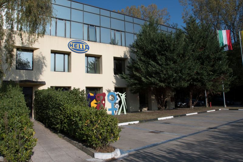 Hella - Autodis Italia